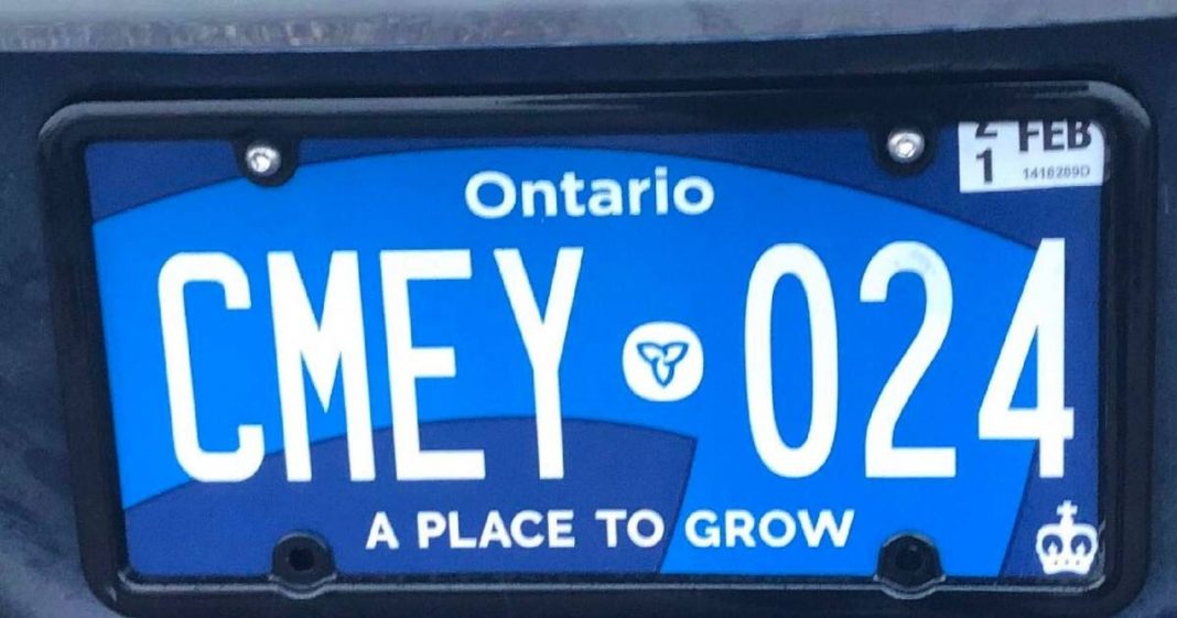 Todo Lo Que Tienes Que Saber De Las Nuevas Placas Que Han Comenzado A Aparecer En Ontario Qpasa