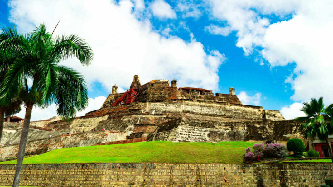 Conoce los castillos más impresionantes de Latinoamérica | QPASA