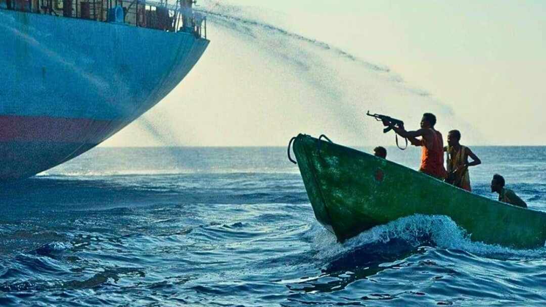 Así es como los buques de carga se defienden de los ataques de piratas | QPASA