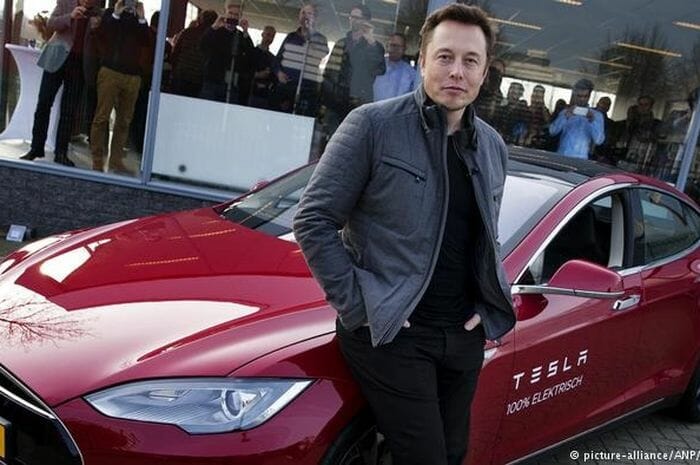 Tesla está contratando conductores en Canadá | QPASA