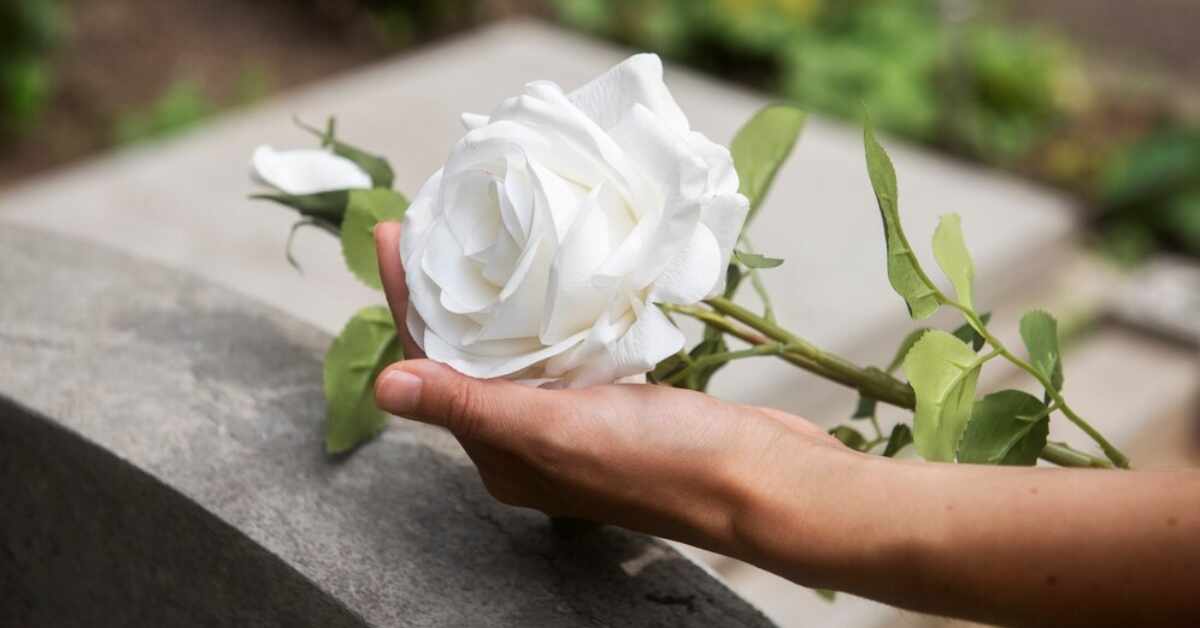Así puedes saber si el alma de tu ser querido está descansando en paz ...